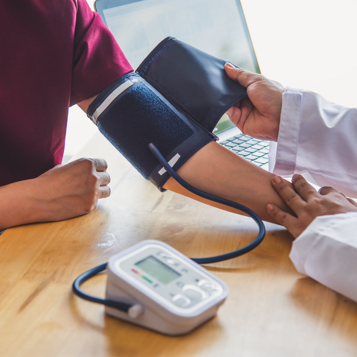 Wrist Blood Pressure Monitor - Factory Retail Price – Cn-Meditech